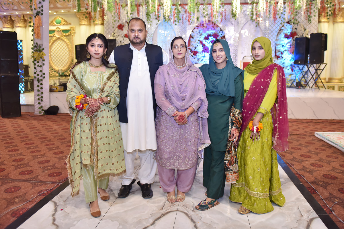 IR STUDIO AND BEAUTY SALOON (41) — Postimages