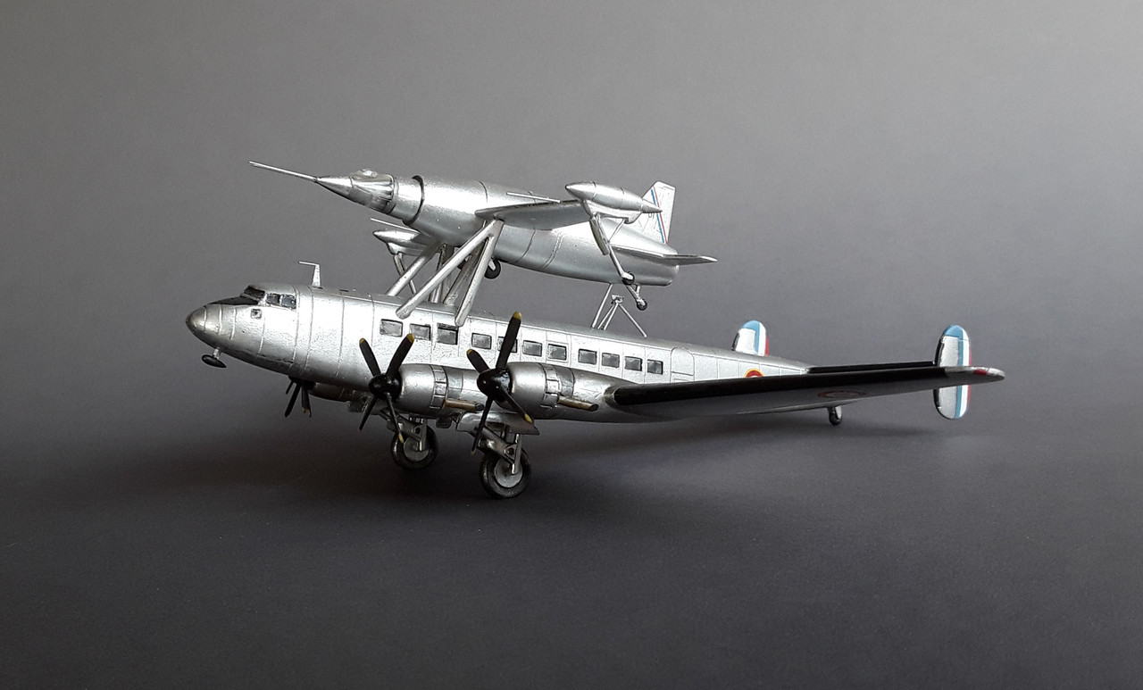 SE.161 Languedoc carrying a Leduc 021 - Anigrand 1/144 - Ready for ...