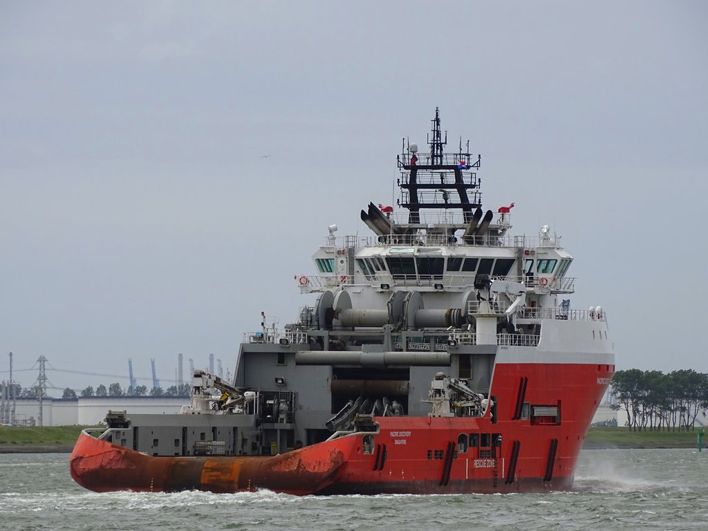Spotten in De Hoek. - Pagina 628 - SCHEEPVAART FORUM