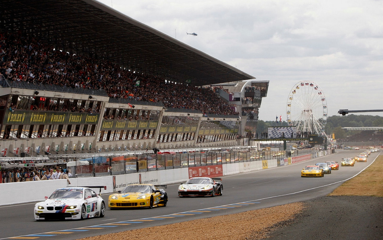 2011 LM 56 Andy Priaulx Dirk Müller Joey Hand 0050 — Postimages