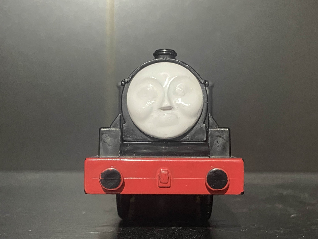 Slender Engine 01 — Postimages