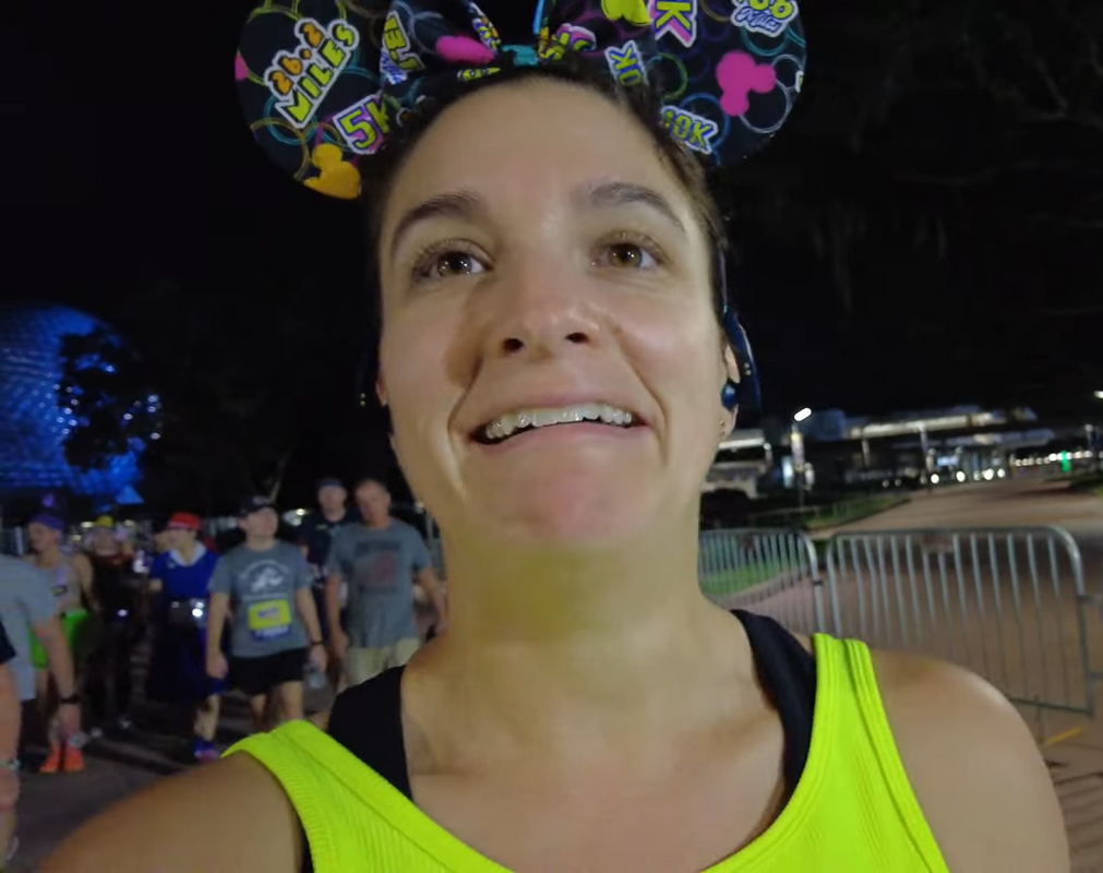 SoManyEarsForSomeoneSoToneDeafLikeJen Pt. 398 - page 23