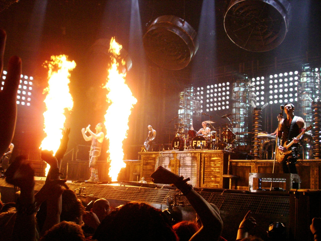 Rammstein (01) — Postimages