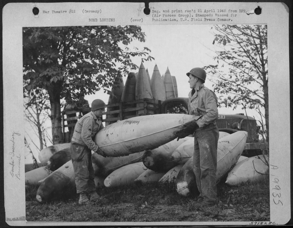 P-47 Thuds reslots with Schnickschnack