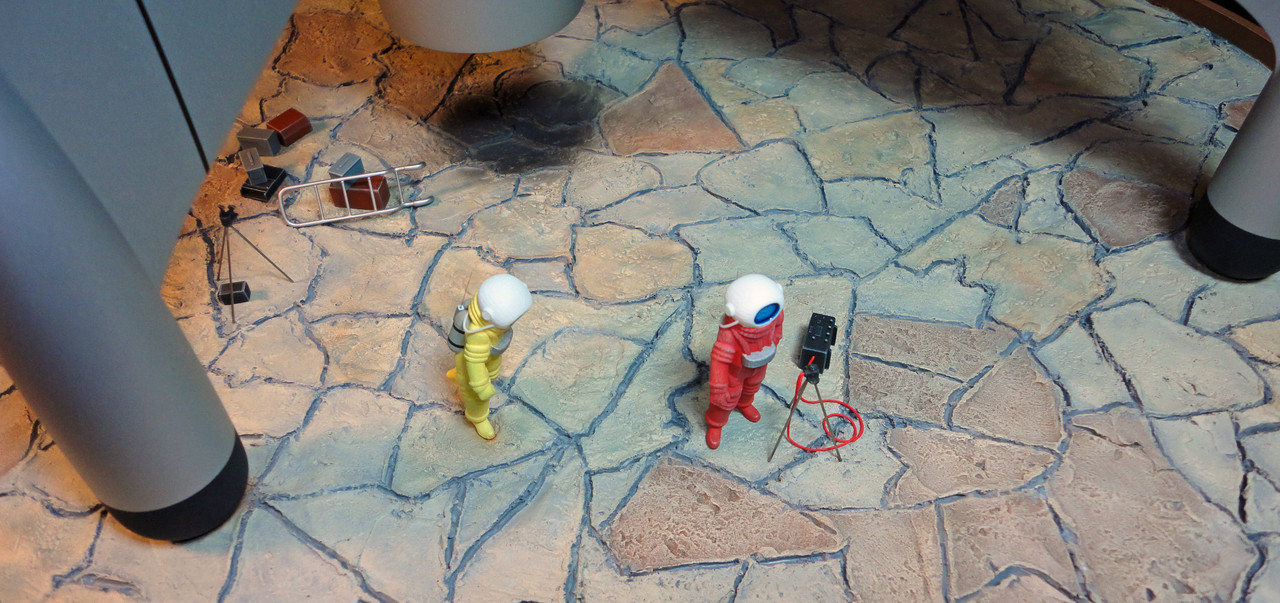 Masterpiece Models 1/48 Scale Luna Spaceship Diorama From the Movie ...