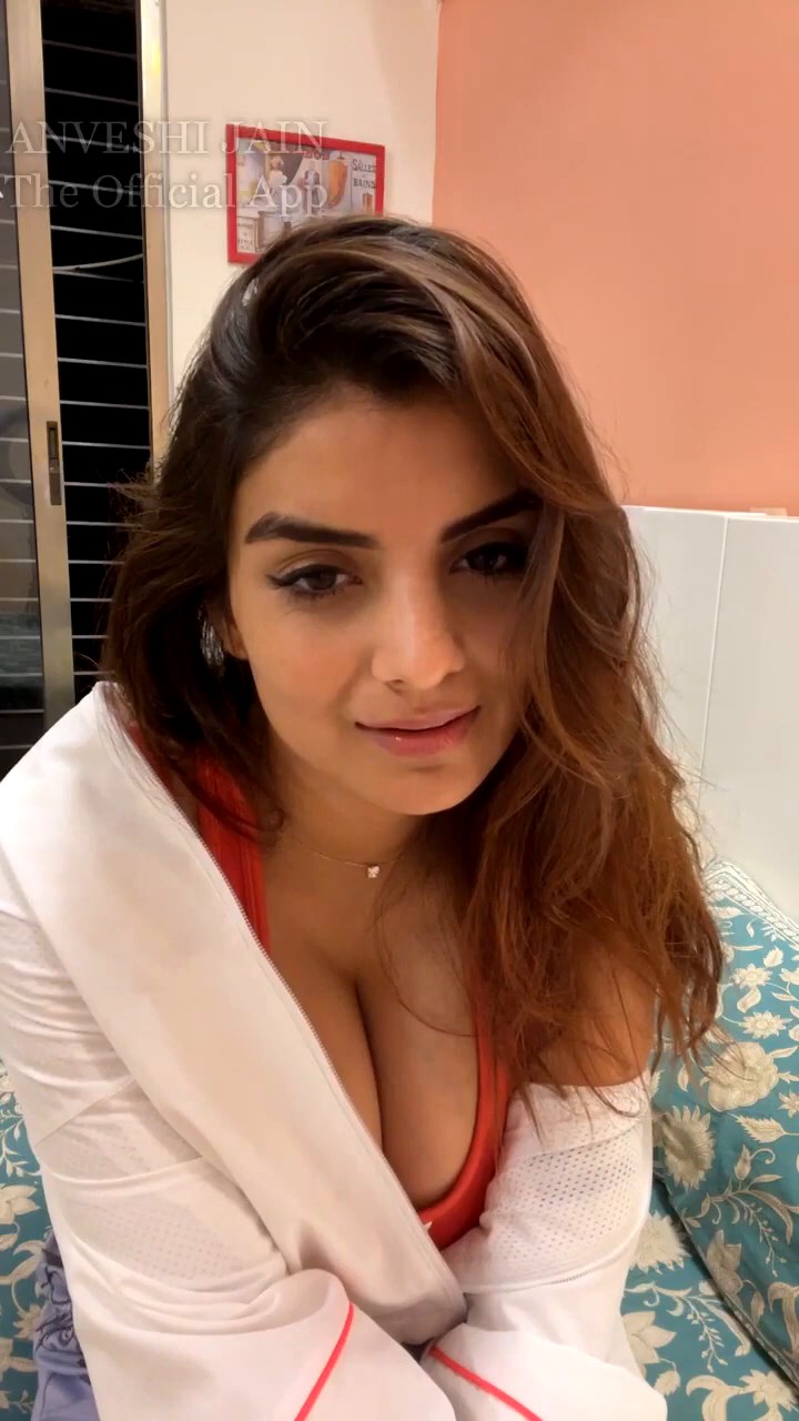 Anveshi Jain Live mp4 0016 — Postimages