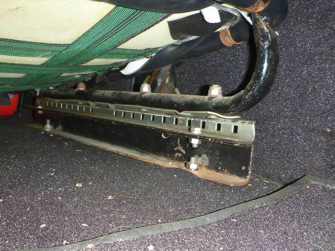 Seat bolts for seats : MGB & GT Forum : The MG Experience