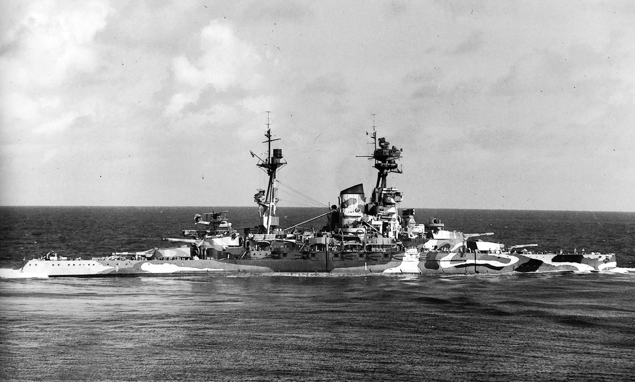 HMS Resolution camo1942 - Maritime WWII - Britmodeller.com