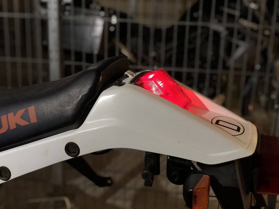 2 BC4 BFCB 83 DB 427 A B85 D F7294 BD09356 — Postimages