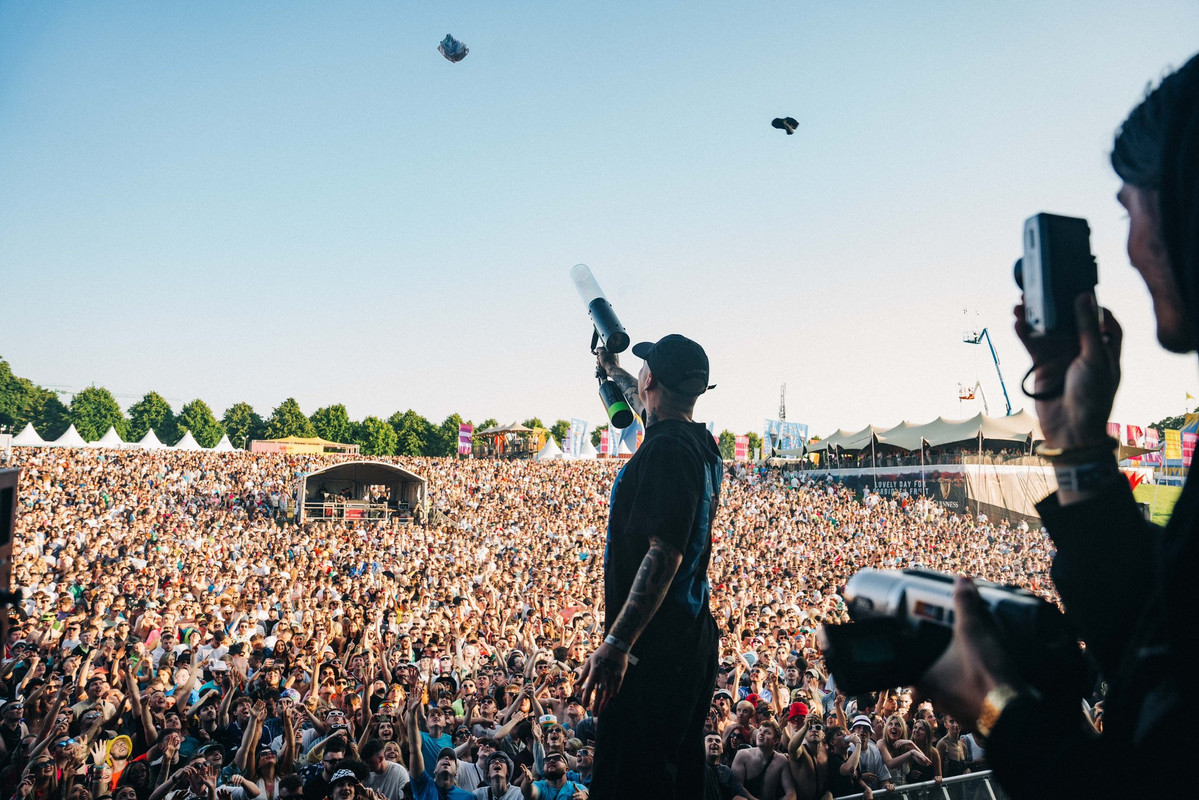 GKGX9 MZXc AAl TFF — Postimages