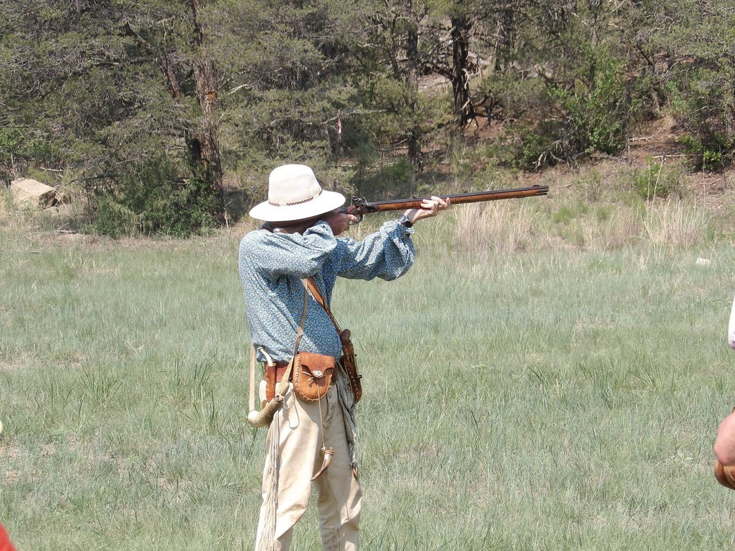 100 2135 — Postimages