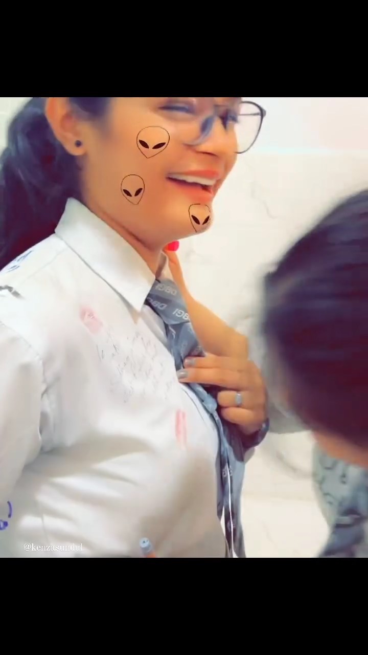 students kissing on boobs mp4 snapshot 00 04 171 — Postimages