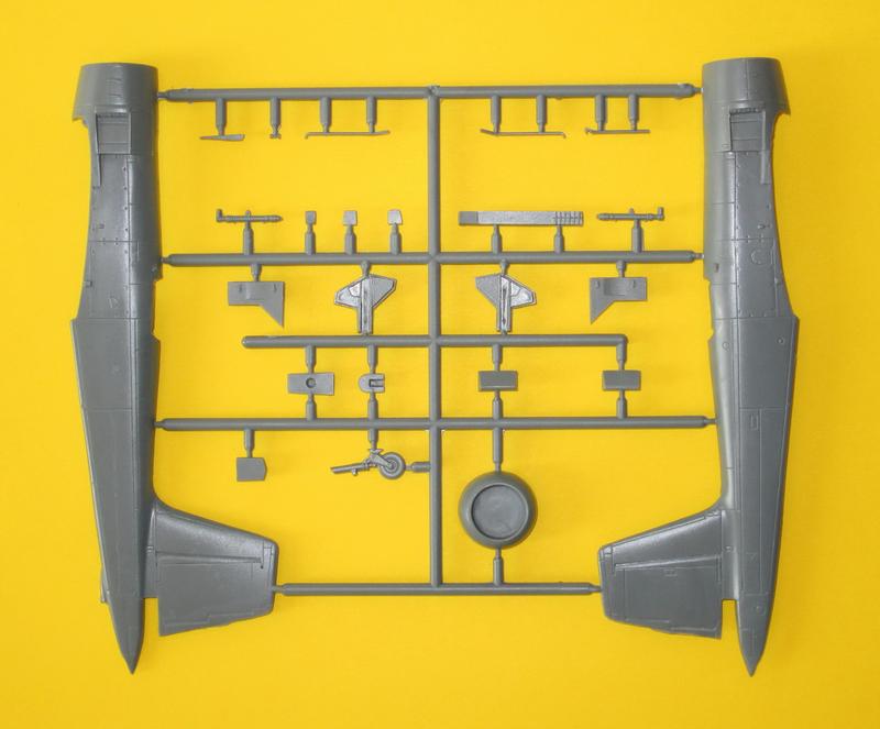 1/72 - Blackburn Firebrand TF.Mk.4 & 5 by Valom - released - new TF.5 ...