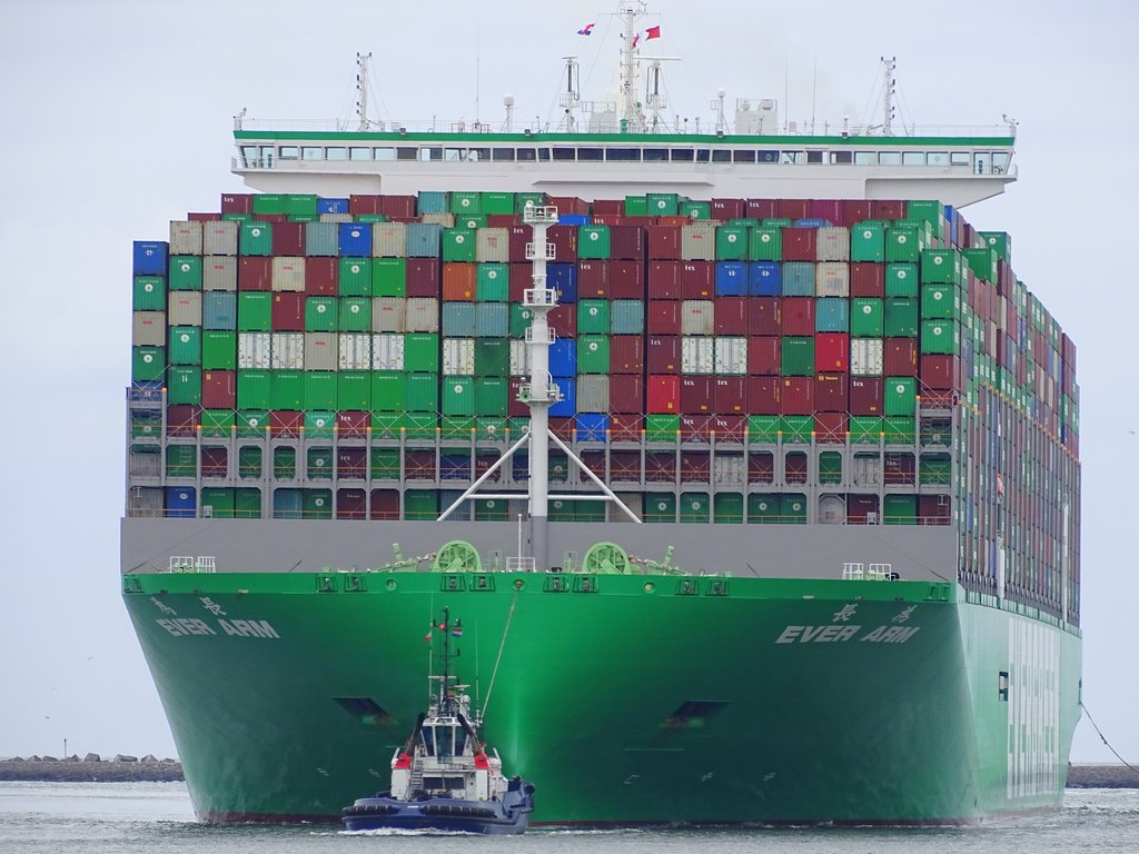 Spotten in De Hoek. - Pagina 625 - SCHEEPVAART FORUM