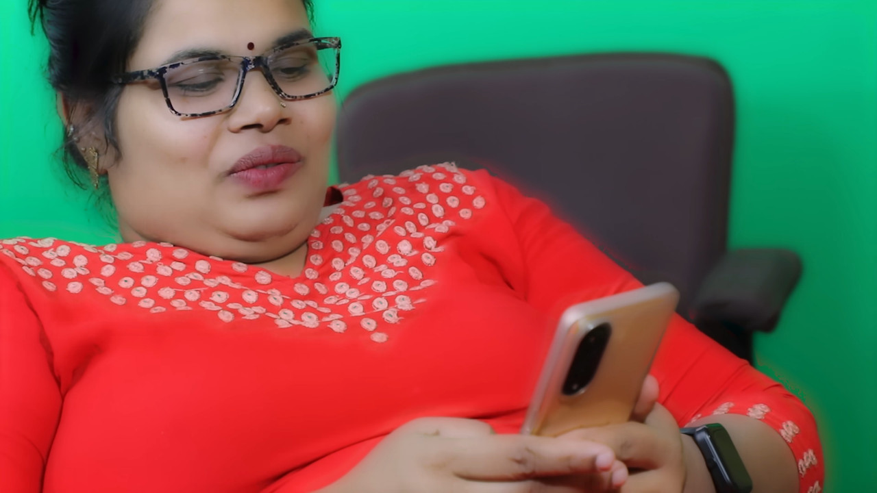 MUMBAI NAUGHTY GIRL FINGERING IN RED DRESS AND GLASSES mp4 snapshot 00 36 000 — Postimages