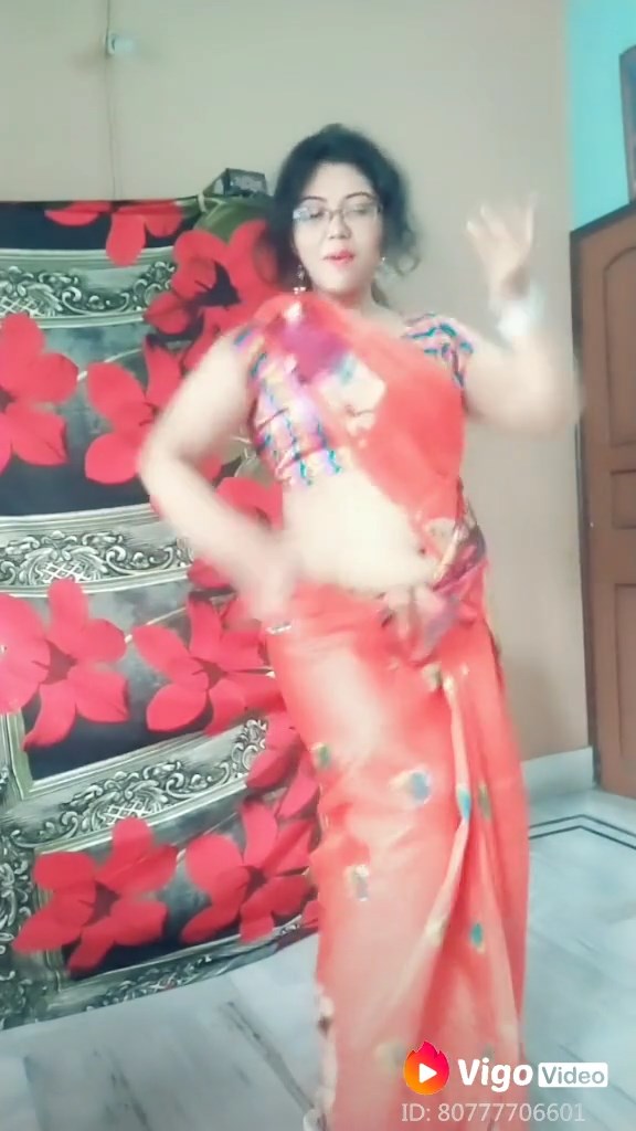 Hot navel show in saree mp4 snapshot 00 07 464 — Postimages