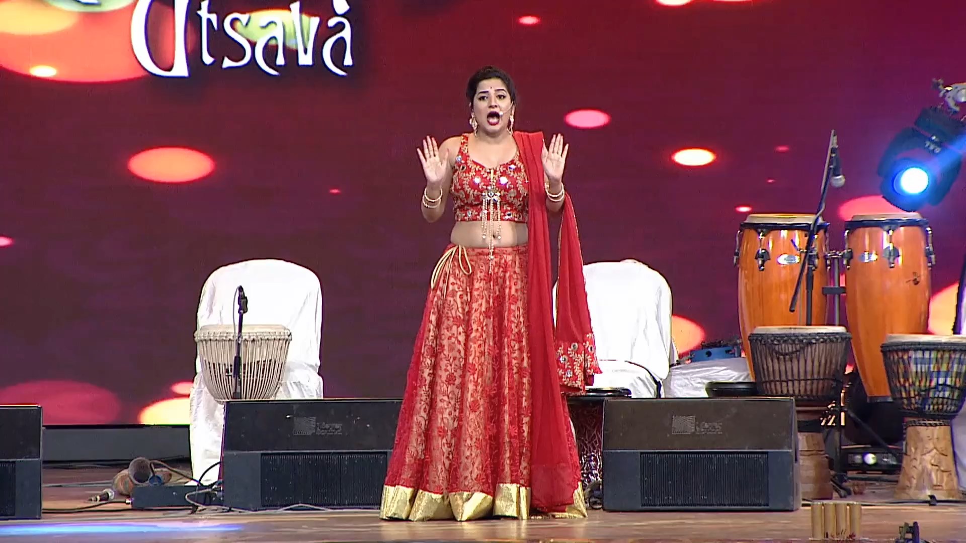 Kannada TV Anchor Anushree Big Deep Open Navel Show mp4 snapshot 01 04 ...