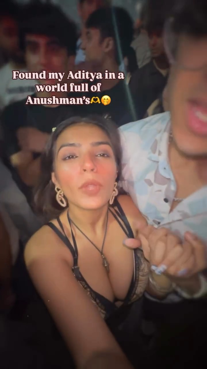 desi girlk wide boobs and cleavage in black bra from a party mp4 snapshot 00 30 557 — Postimages