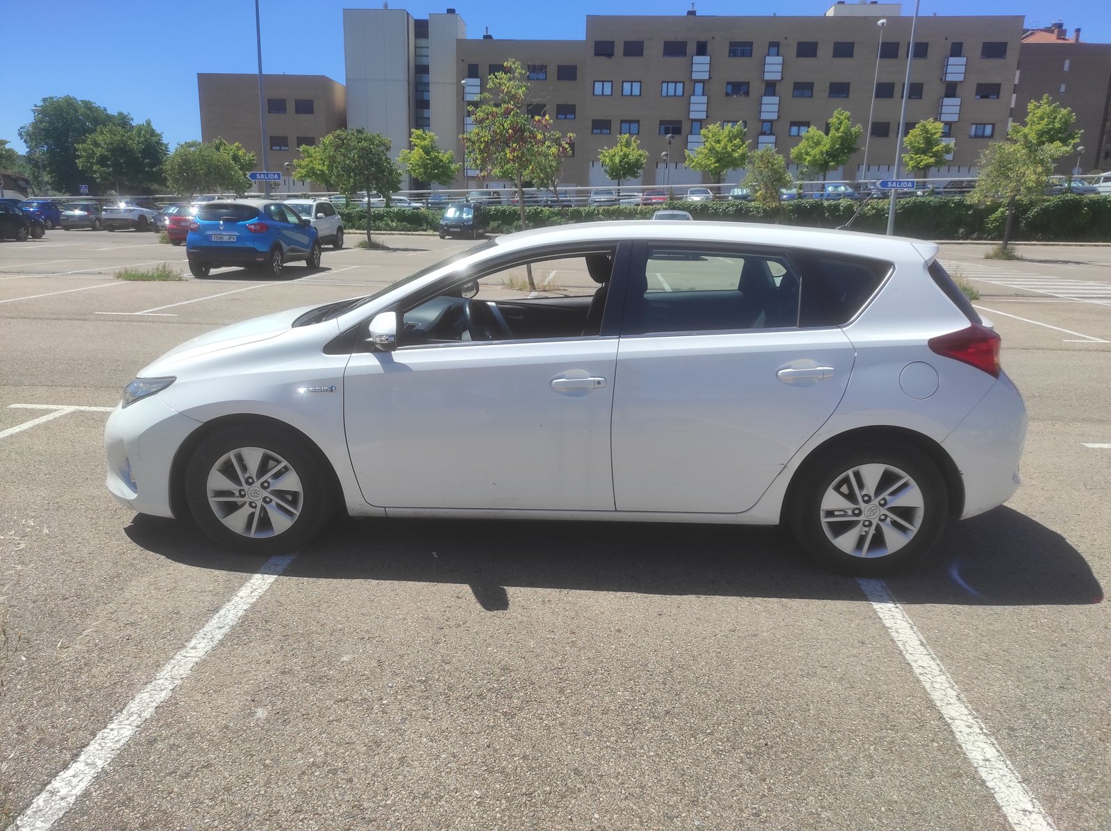 Auris 07 — Postimages