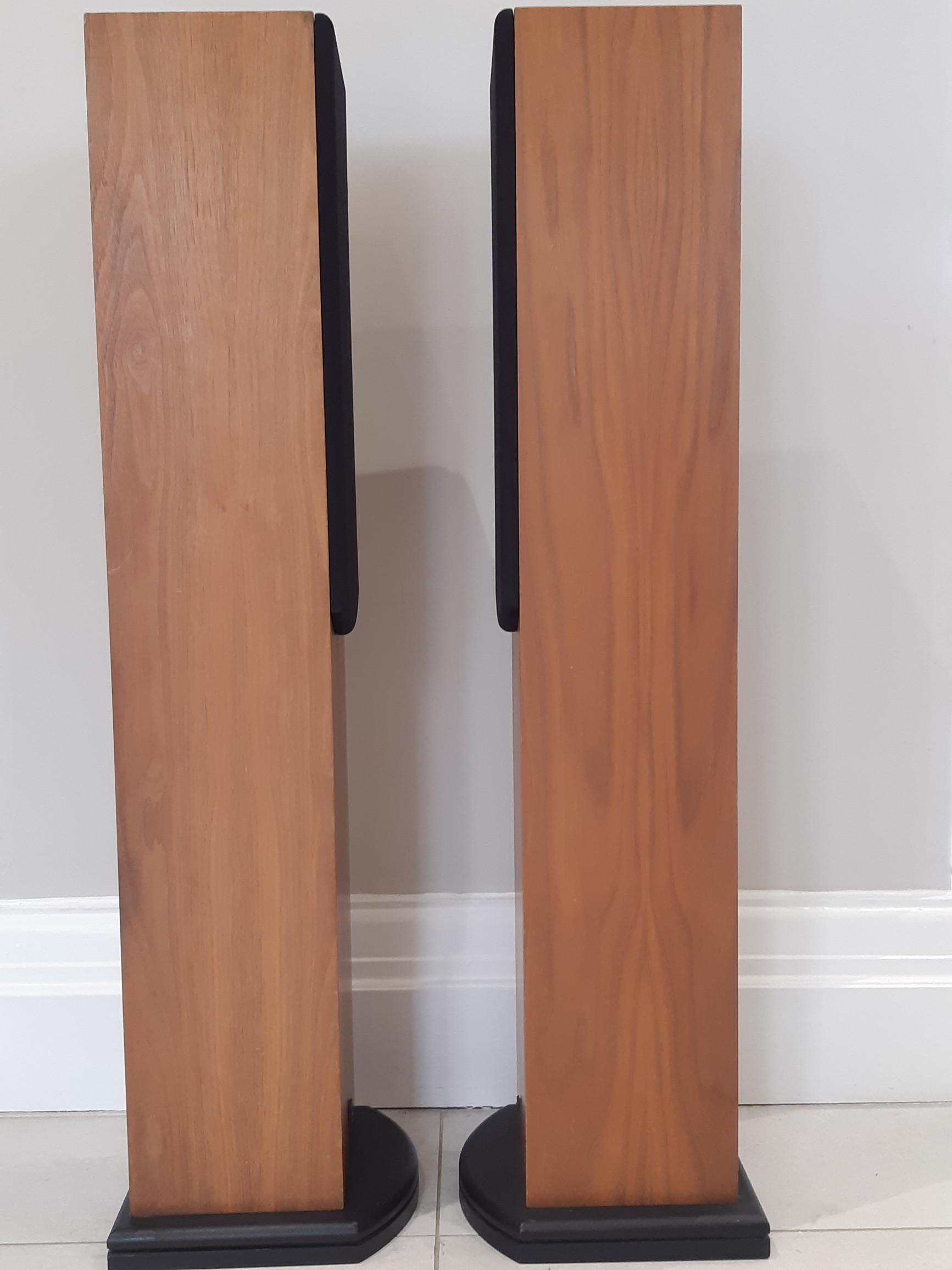 2 Outside — Postimages