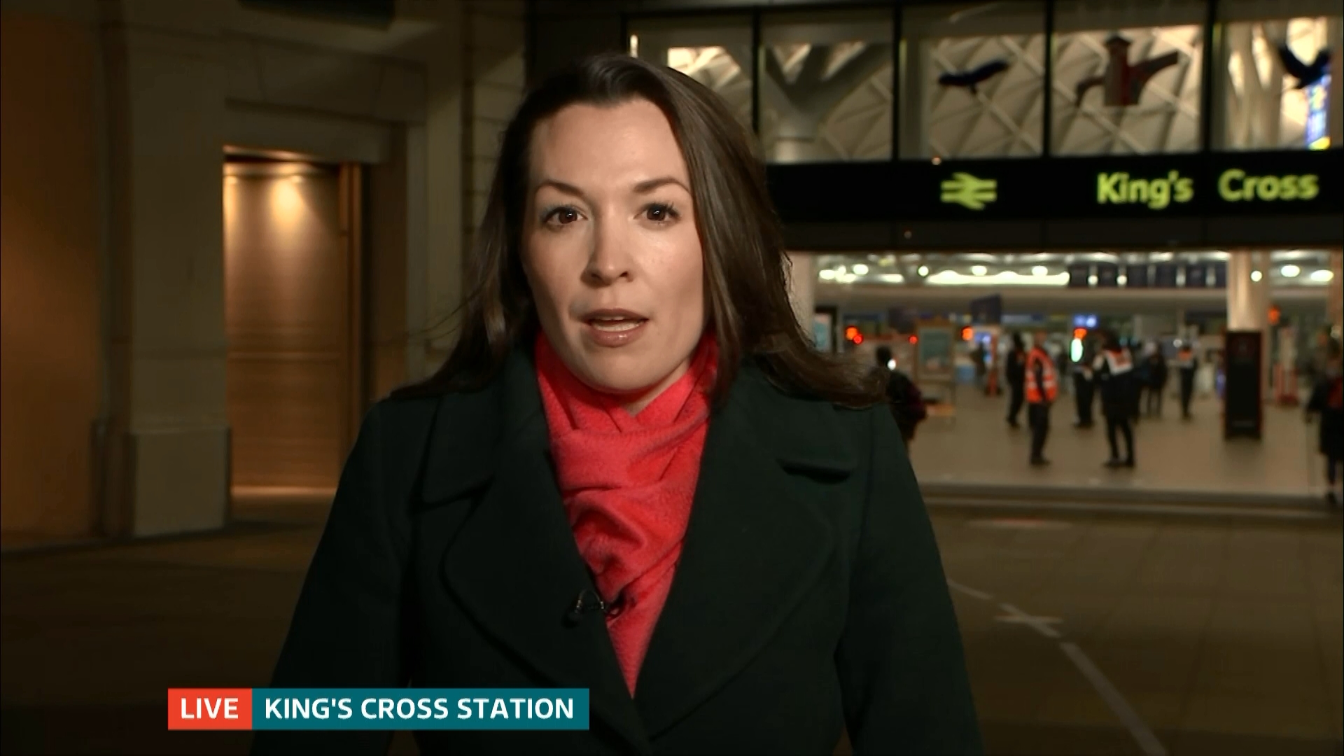 ITV Evening News ITV HD 2020 11 28 ts snapshot 12 02 2020 11 28 18 25 ...
