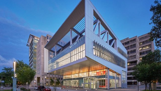 Does anyone find this building attractive? | O-T Lounge