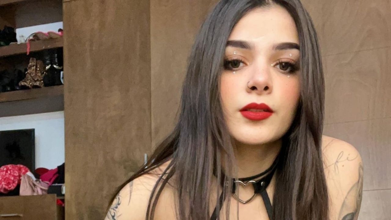 Karely Ruiz Responde A Quienes La Critican Por Participar En Pasarela