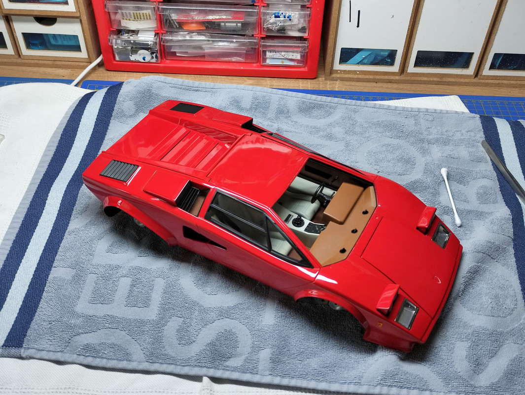 Countach 235 — Postimages