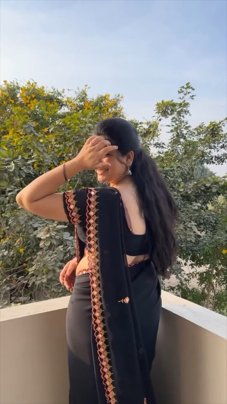 Ksudha hot navel in black saree mp4 snapshot 00 02 216 — Postimages