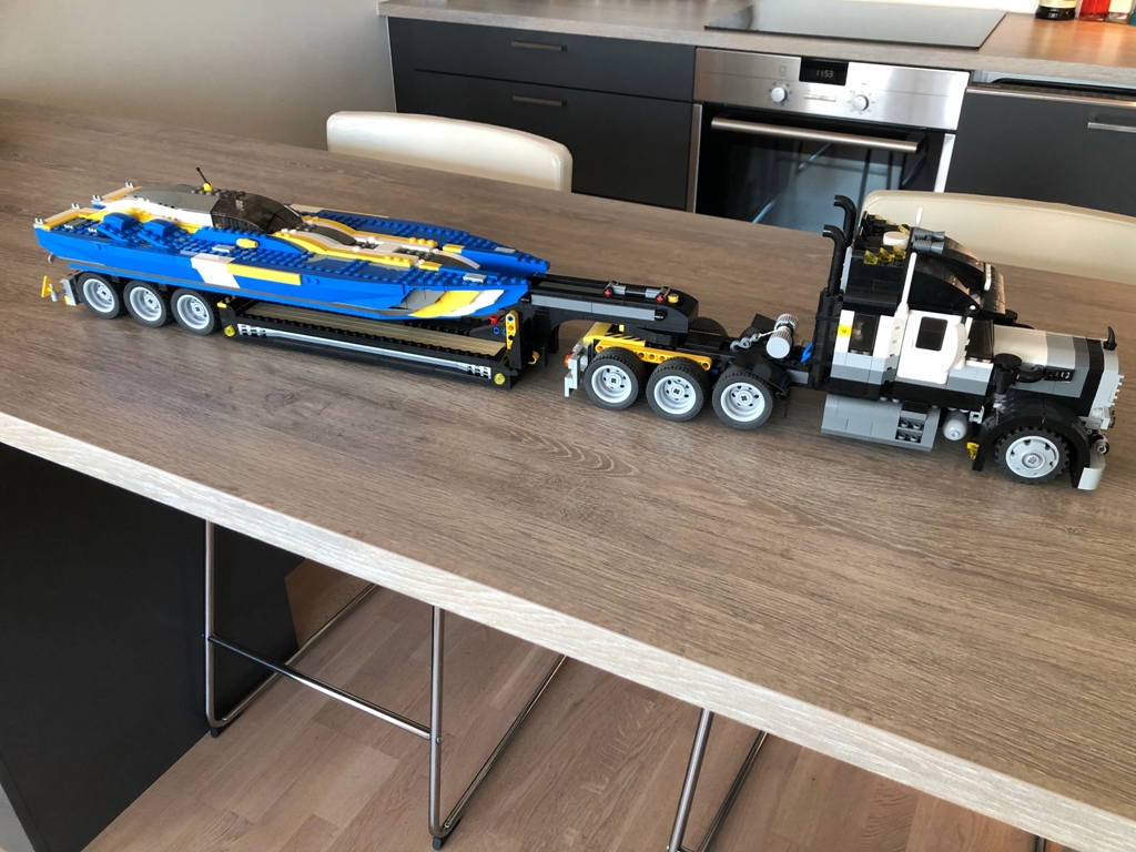 LEGO MOC Heavy Haul Truck by rayb | Rebrickable - Build with LEGO