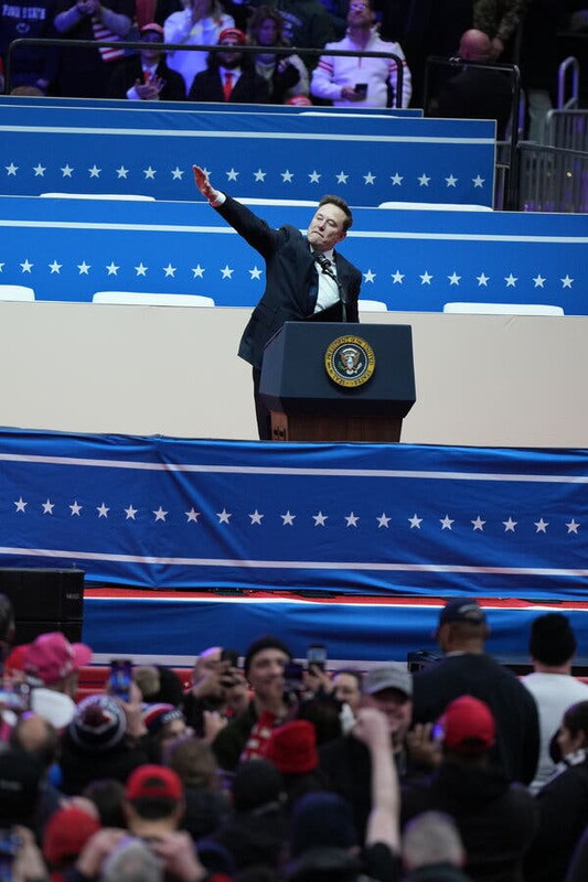 23elon salute 1 fbvg article Large — Postimages