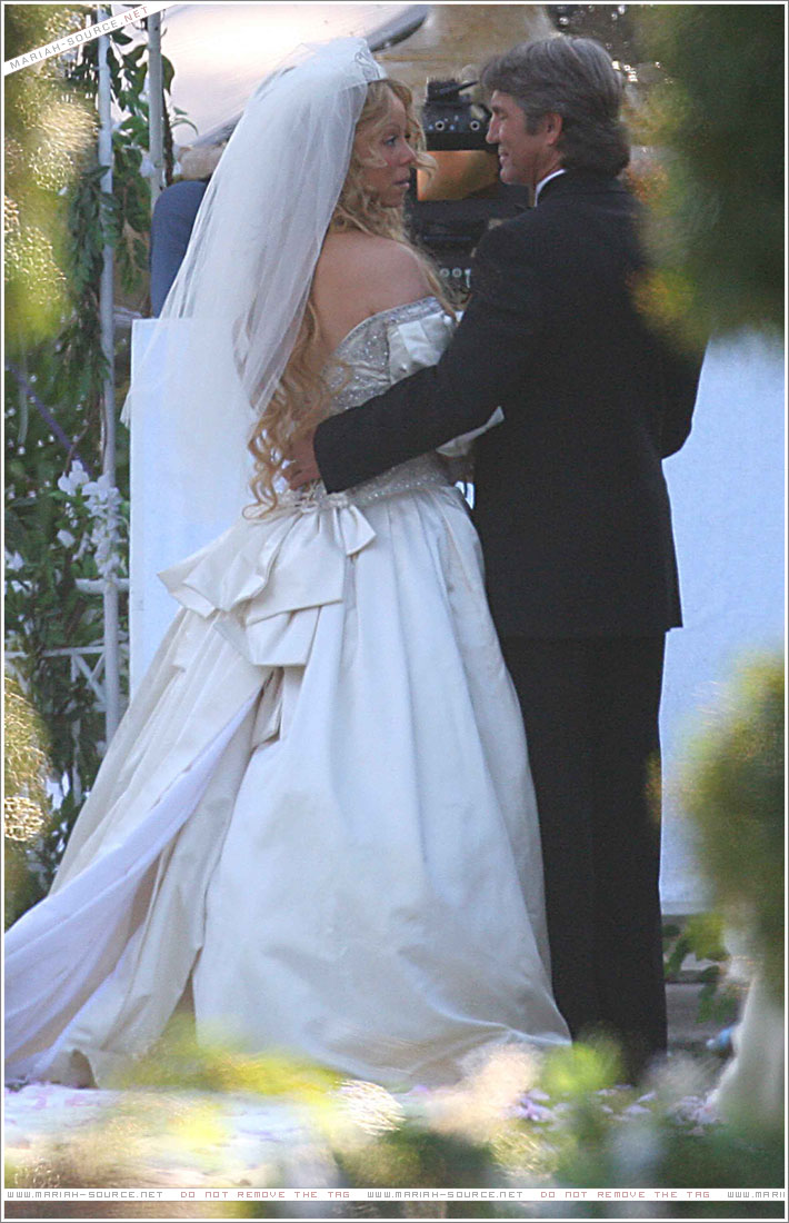 2005 we belong together 03 — Postimages