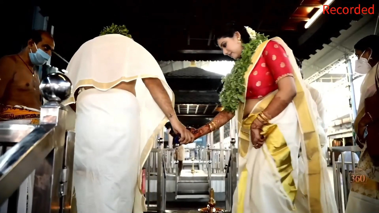 Sexy Malayali Bride very huge Boobs and Big Deep Navel hole in Kerala Saree mp4 snapshot 00 17 ...