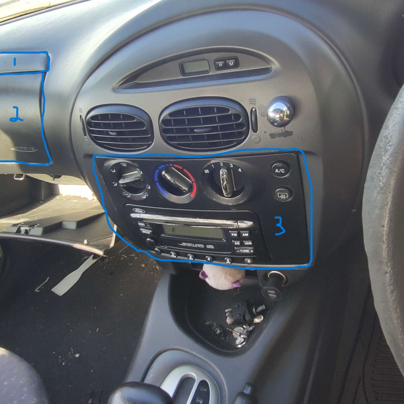 AU2 dash — Postimages