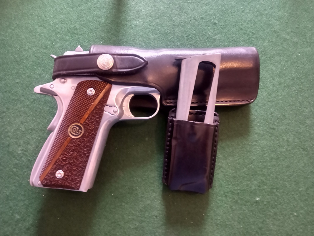 Colt grips 16 — Postimages