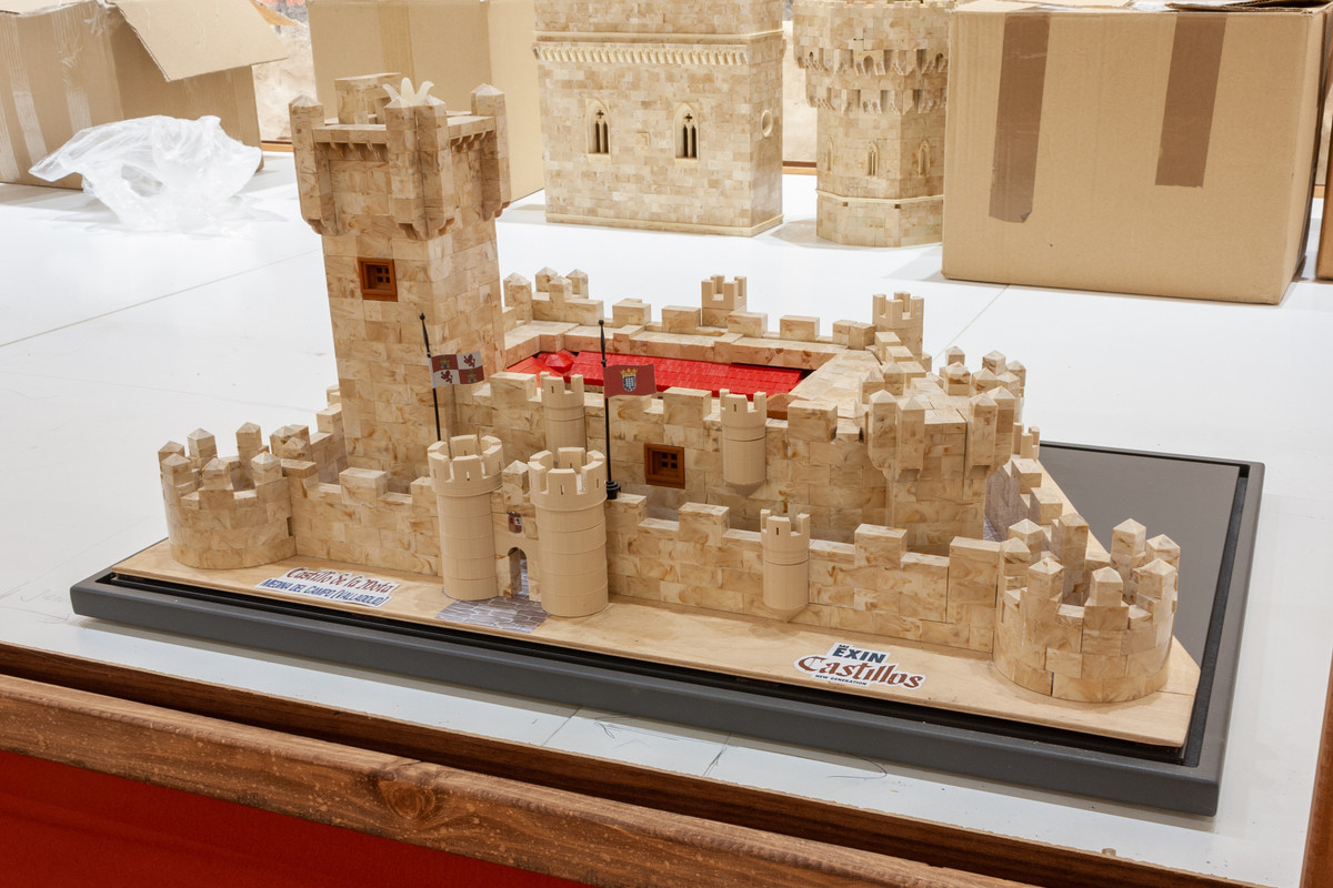 Galli 9768 — Postimages