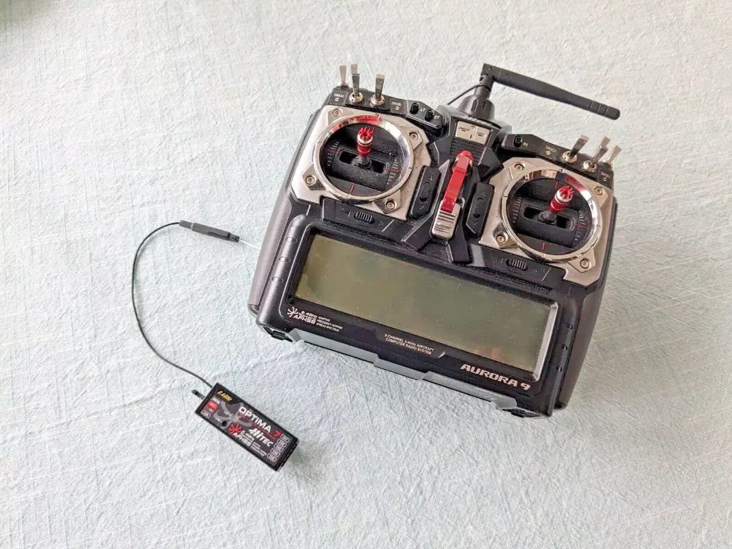 Hitec Aurora 9 2.4ghz RC Airplane/Heli Transmitter AFHSS Mode 2 W ...
