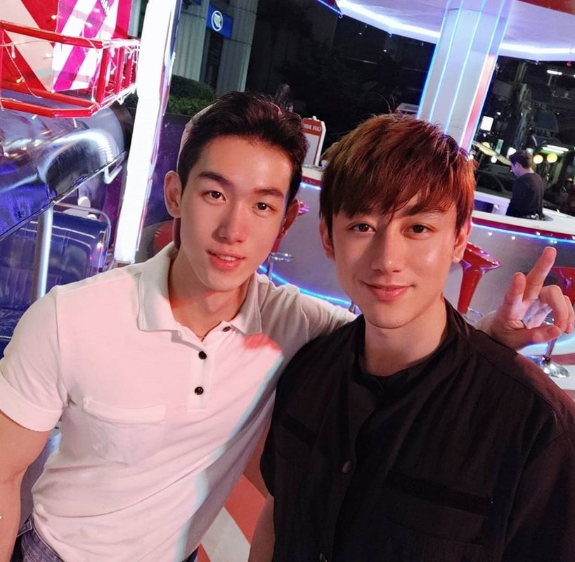 Adonisjing (51) — Postimages