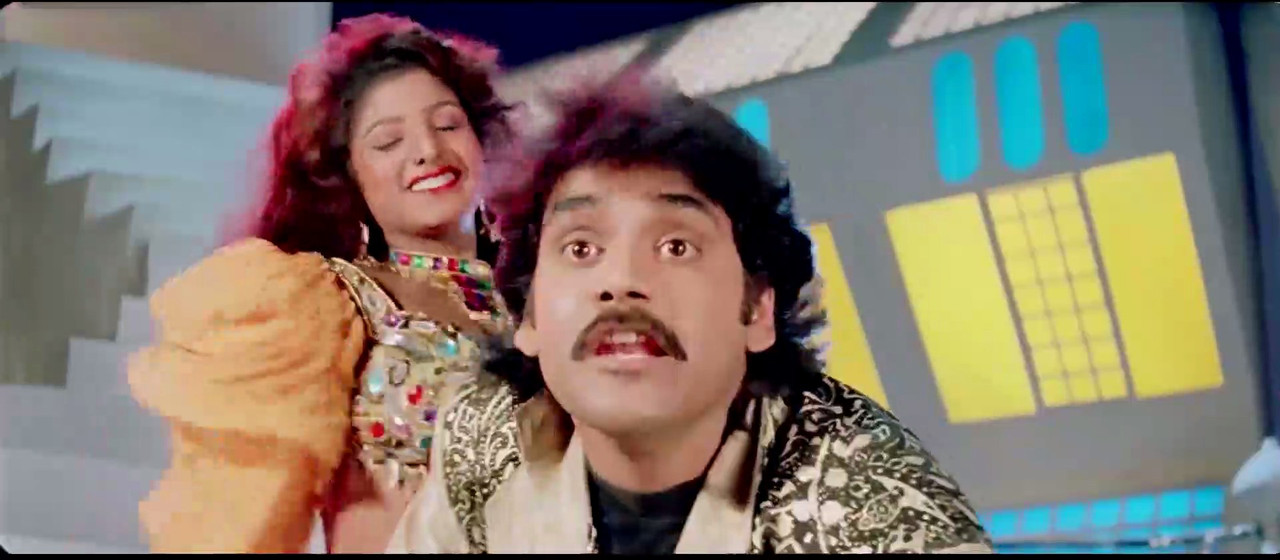 00 03 30 — Postimages