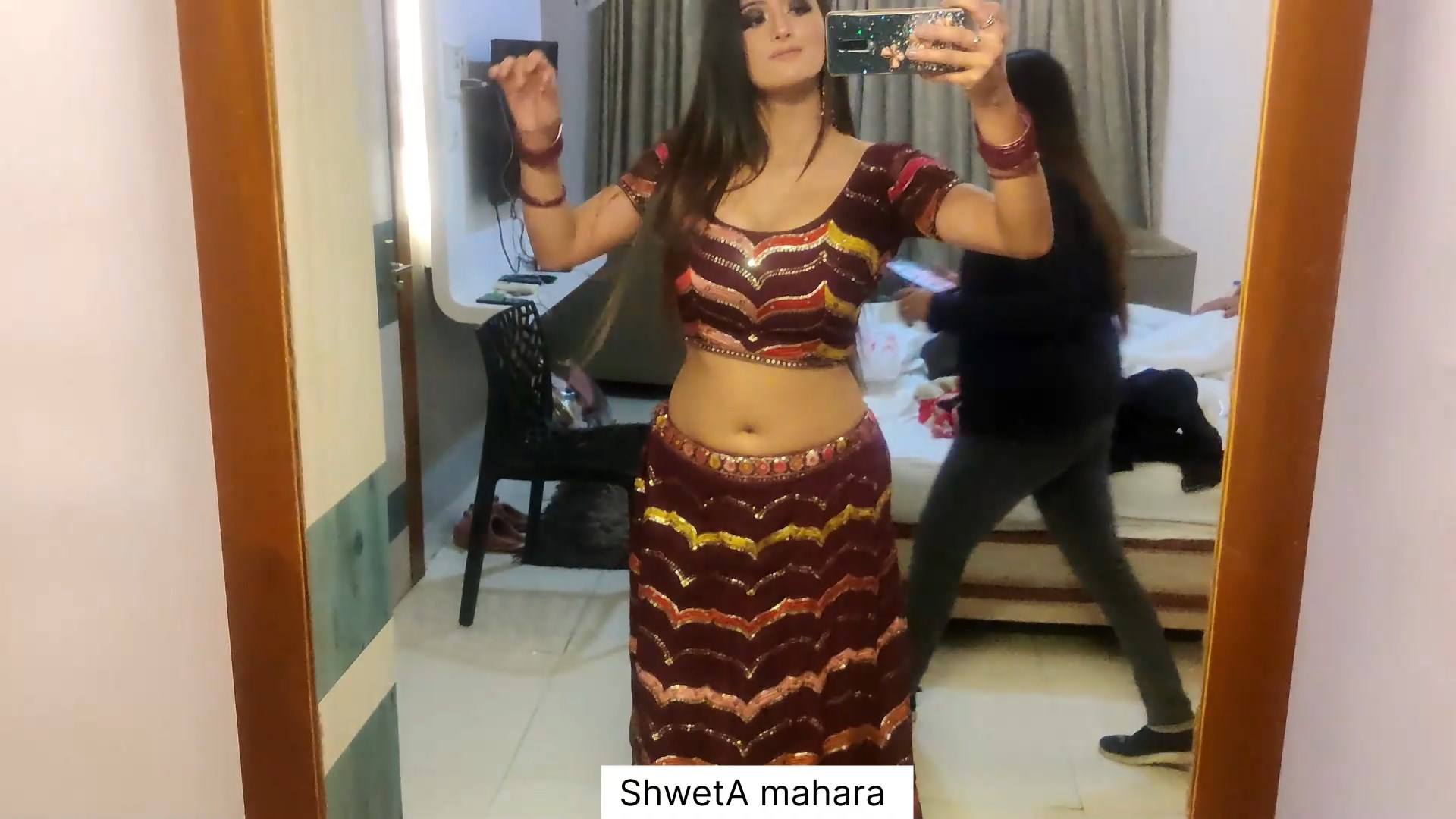 Swetha Mahara Sexy Navel in Costume mp4 snapshot 00 08 748 — Postimages