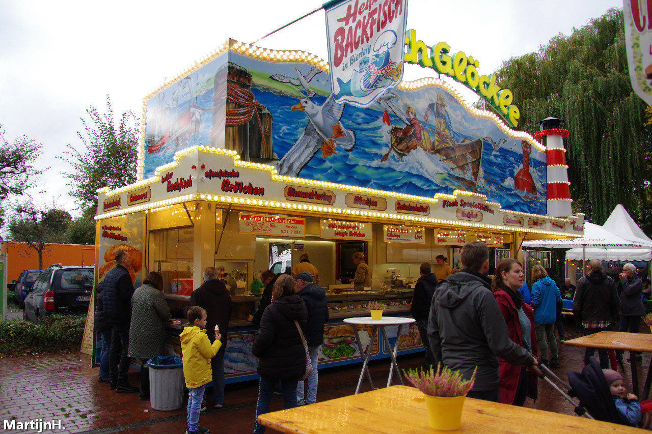 Warendorf 22 51 — Postimages