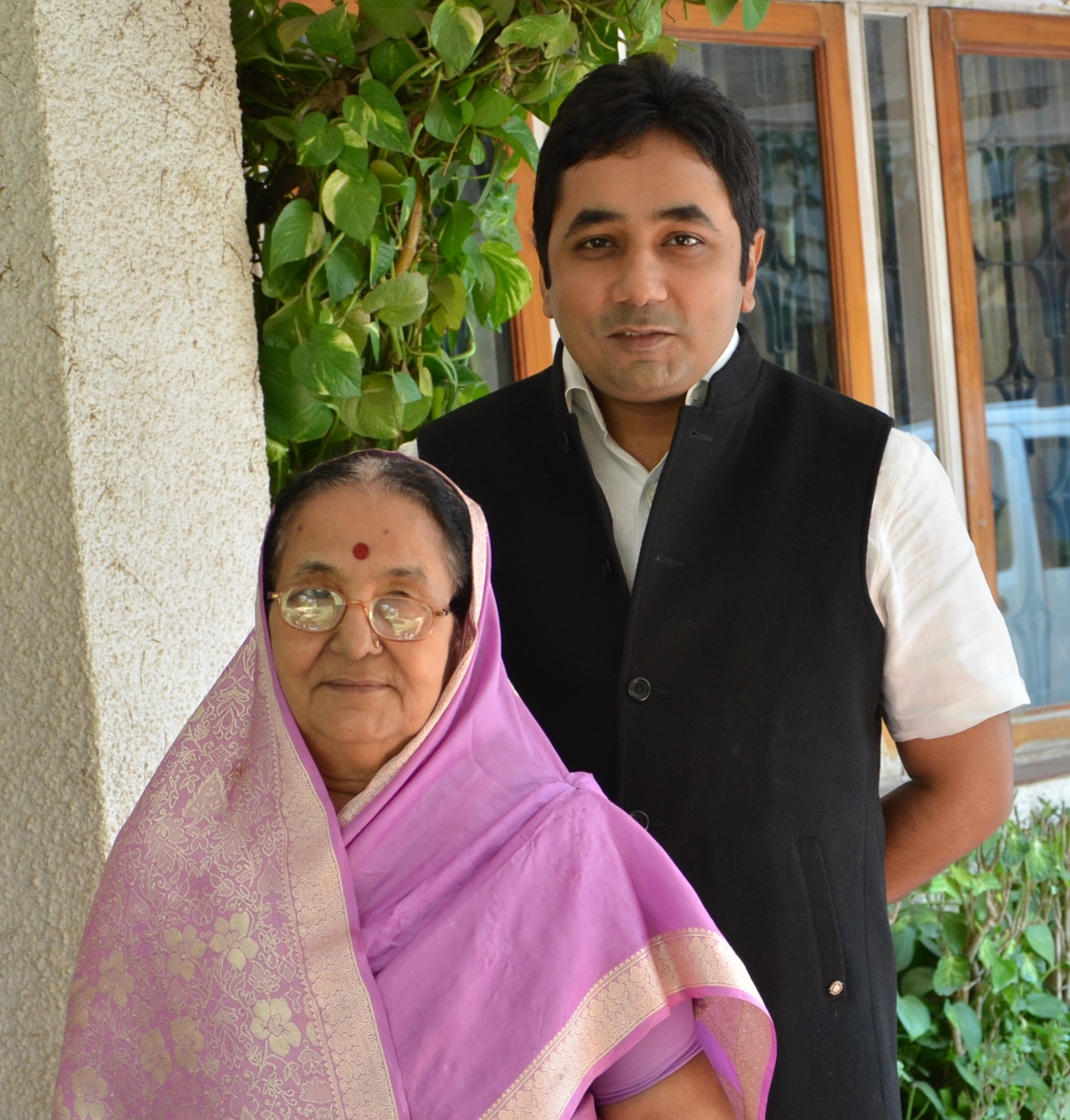 A photograph of Shri Rajiv Vora with Smt Prakash Vora by renowne ...