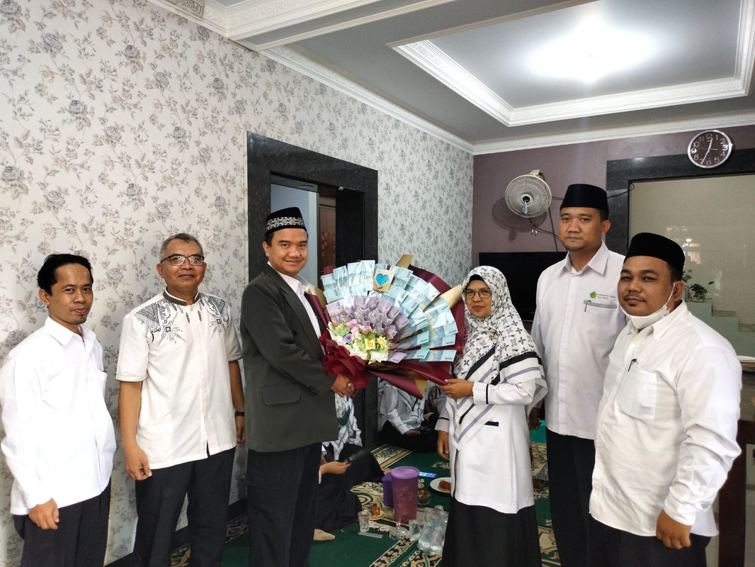 lepas sambut Kamad Mts — Postimages