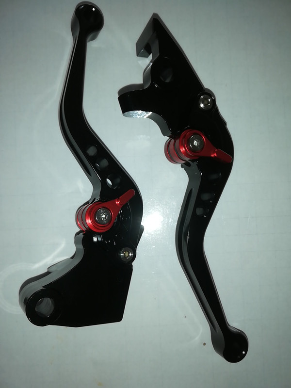 Span adjustable levers