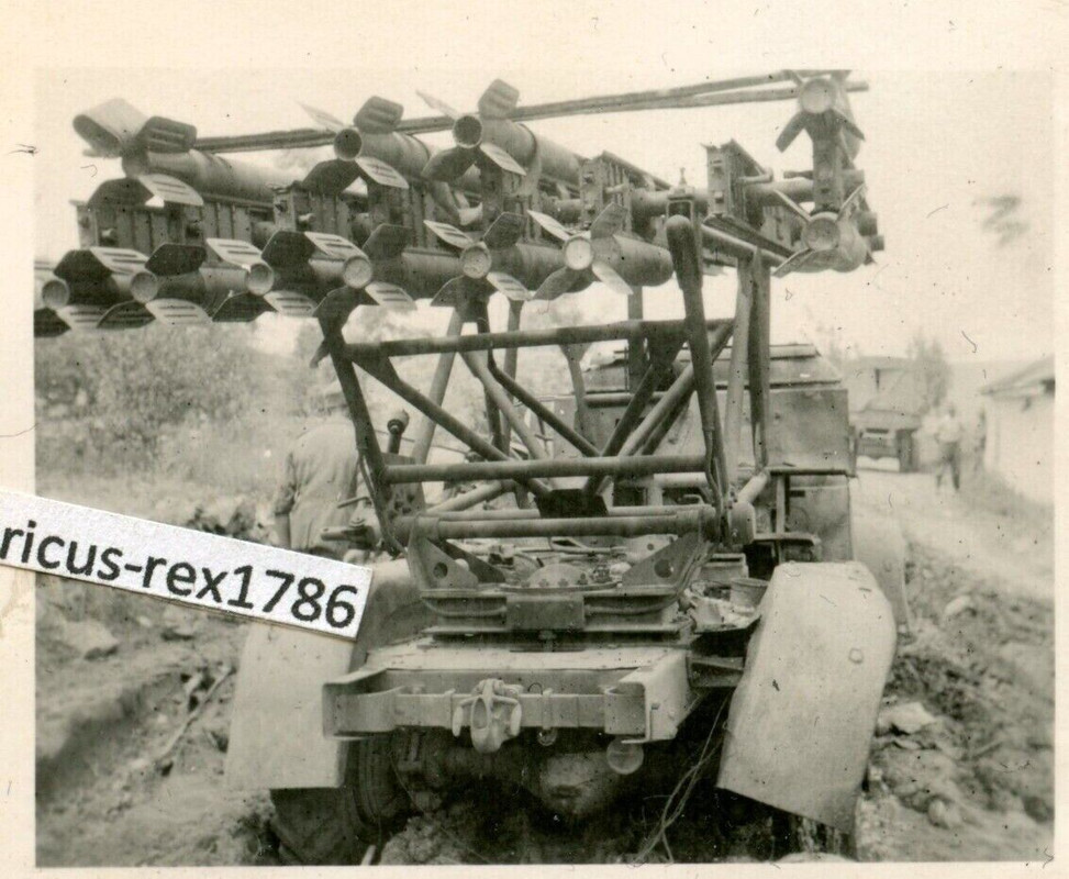 BM 13 Austin K6 22a — Postimages