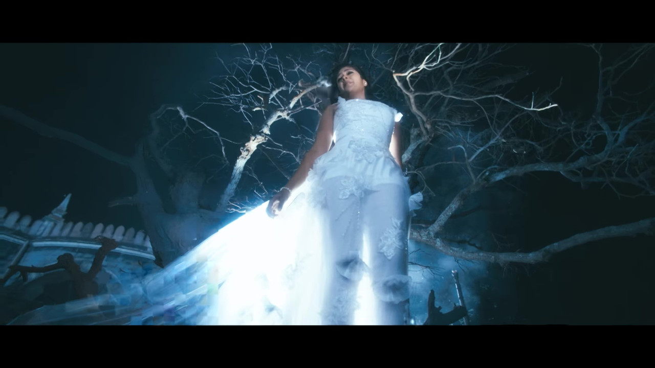 M (11) — Postimages