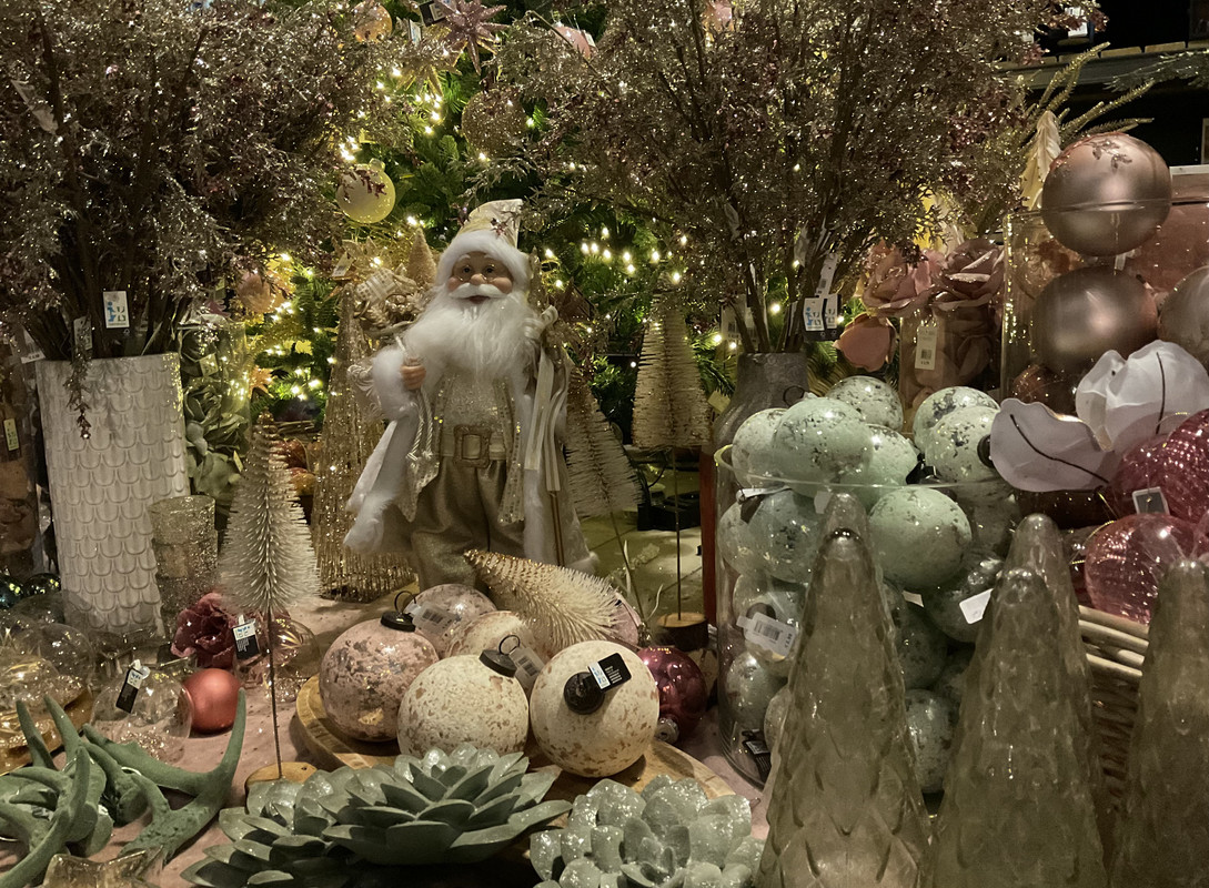 DE63 CEC9 6 F97 4 C19 B0 B7 AA2 C02 D3 F863 — Postimages