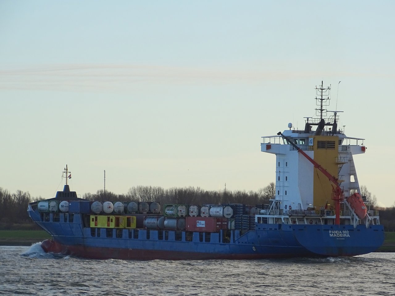 Panda 002, 10 1 2025, nr 2 — Postimages