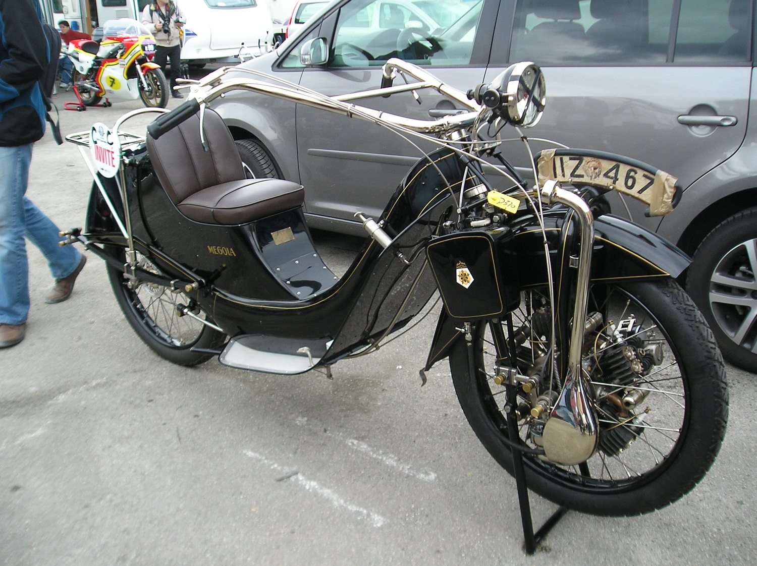 (71) Mégolia 640 a moteur étoile 5 Cyl dans roue AV — Postimages