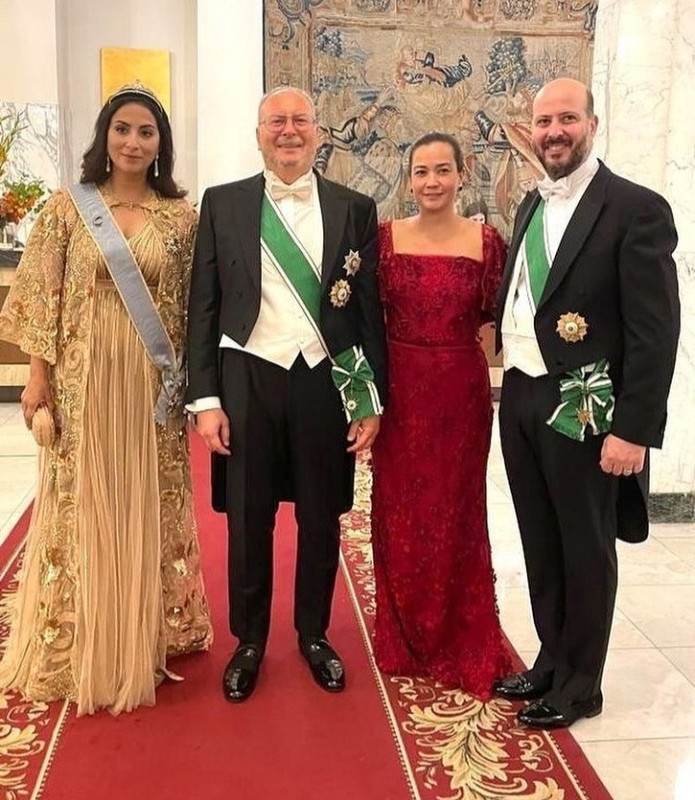 RoyalDish - Egyptian Royals - page 1